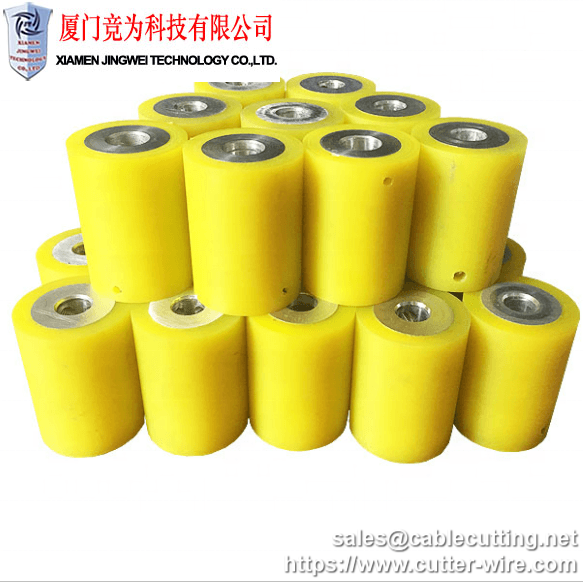 Computer cutting and stripping machine rubber wheel